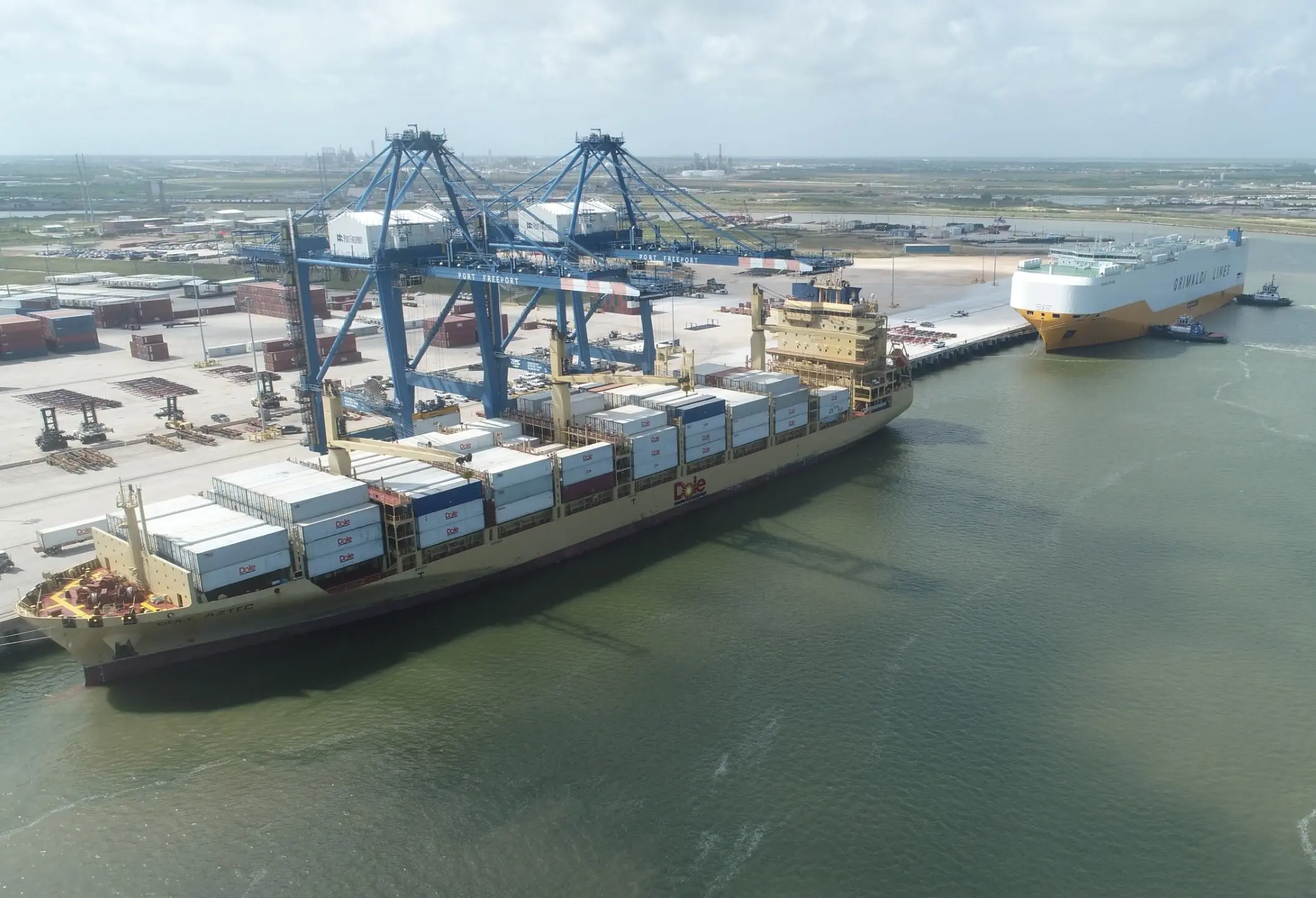 Port Freeport | Containerized Cargo Services